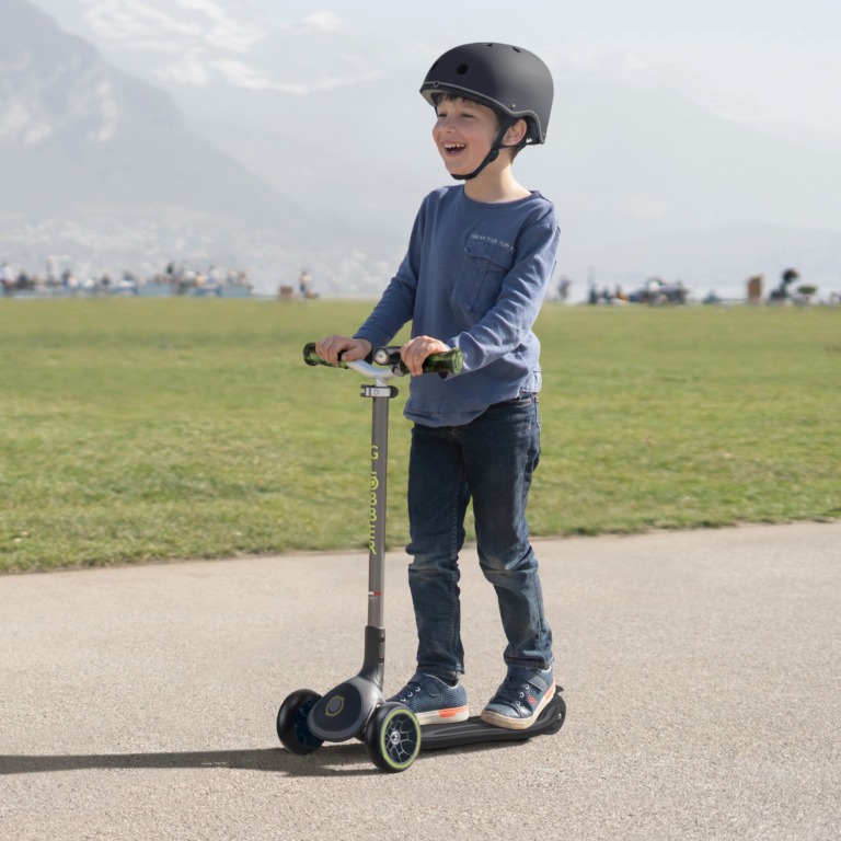 ULTIMUM LIGHTS: Faltbarer 3-Rad-Roller für Erwachsene